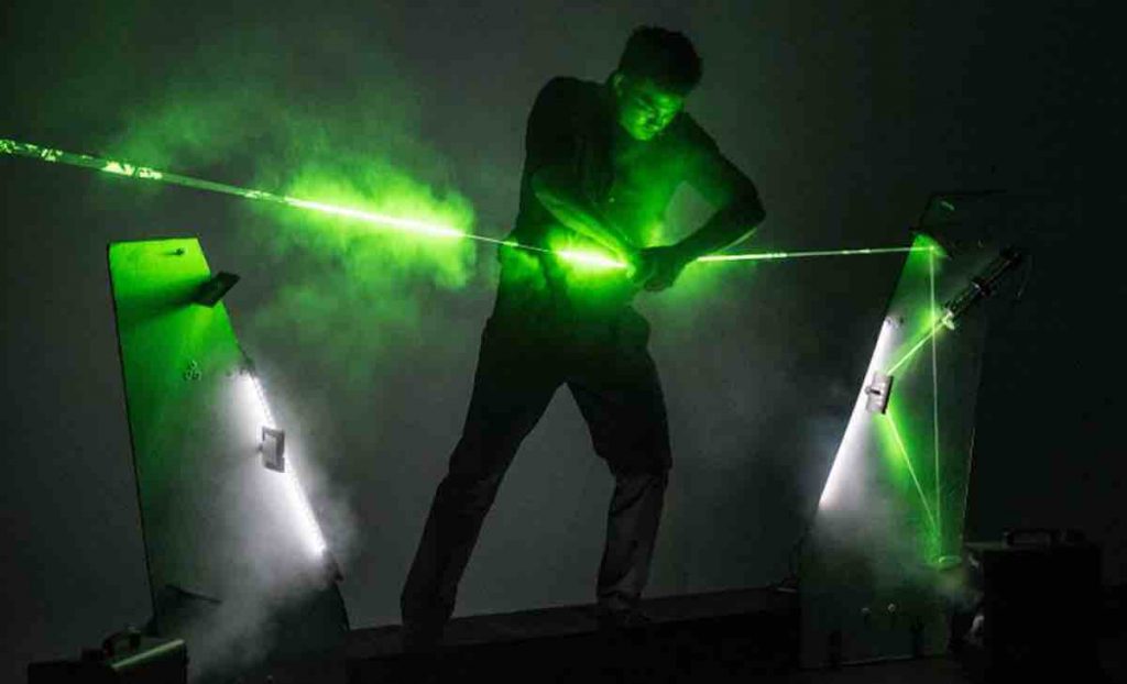 Jason Latimer is he a Magician or Scientist? – Magic Every Month